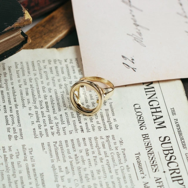PRE-OWNED VINTAGE 1972 9ct Gold Half Sovereign Coin Ring Mount Size: X ...