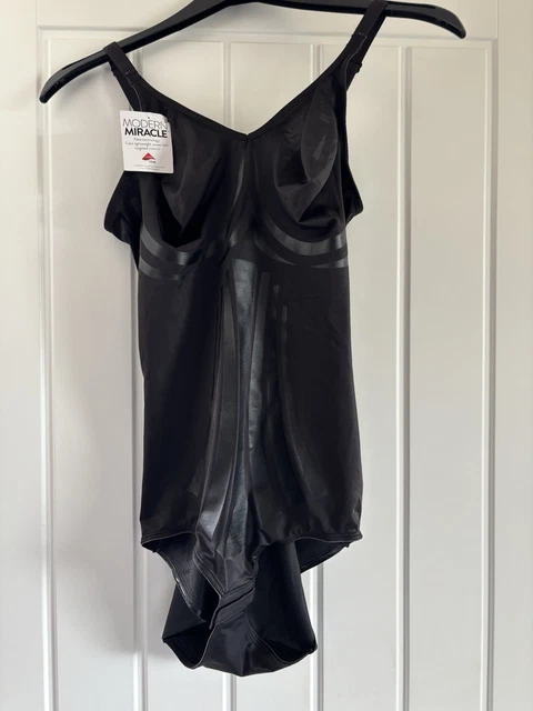WOMAN’S MIRACLESUIT BODYSUIT Size XL Firm Control Shapewear BNWT £19.34 ...