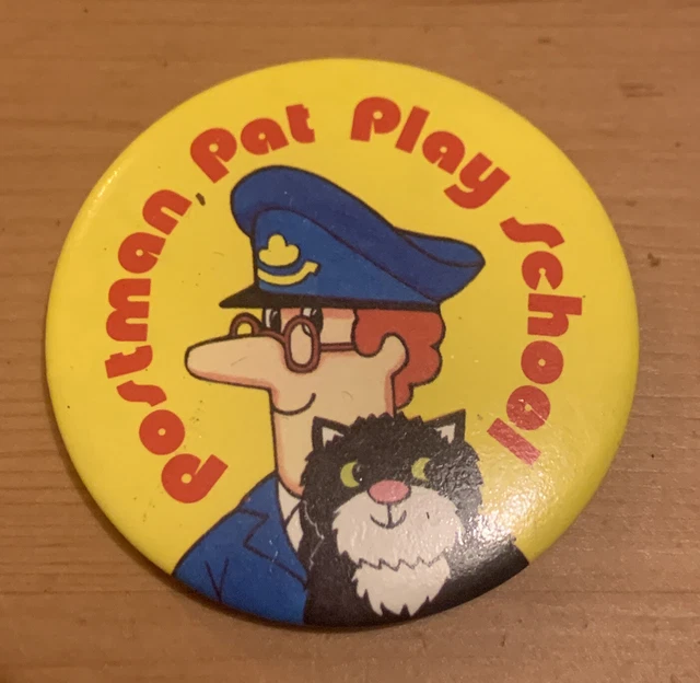 VINTAGE POSTMAN PAT Play School Badge - PicClick UK