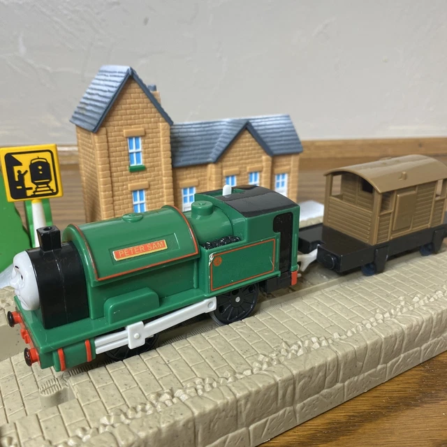 THOMAS & FRIENDS Trackmaster Peter Sam Brake Van 2009 Motorized Train ...