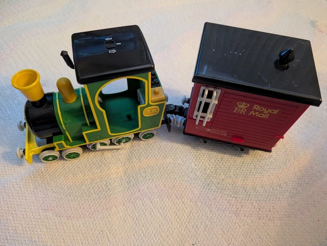 POSTMAN PAT TRAIN Greendale Rocket With Ajay Motorised Sounds + Royal ...