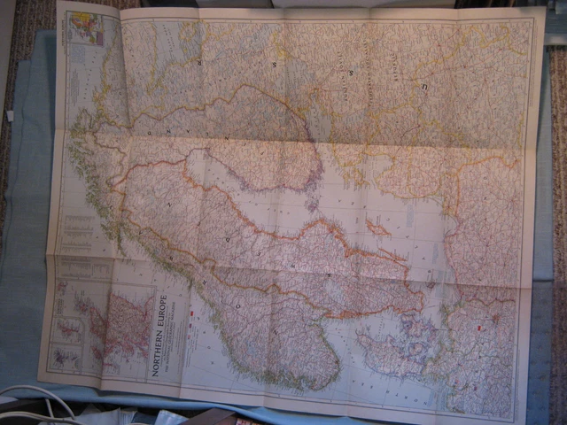 VINTAGE EUROPE MAP 1969 by National Geographic 30.5 x 26.5 inches £3.14 ...