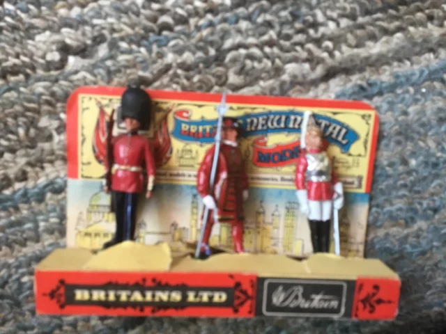 BRITAINS NEW METAL Models Scots Grenadier Guard Beefeater Box 1970s ...
