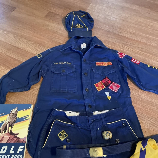 VINTAGE BSA CUB Scout Uniform Shirt with Patches 70s Belt B107 £33.49 ...
