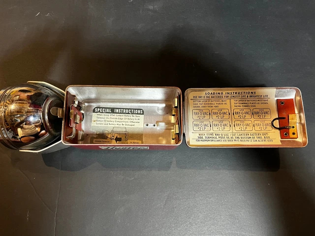 VINTAGE RAY O Vac Flashlight Red Hunter Lantern D Cell Battery $25.00 ...