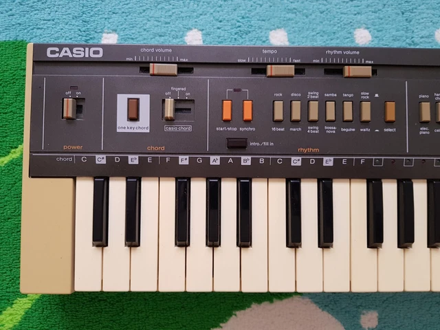 CASIO MT-800 CASIOTONE Keyboard + casio Speakers- Vintage Condition EUR ...