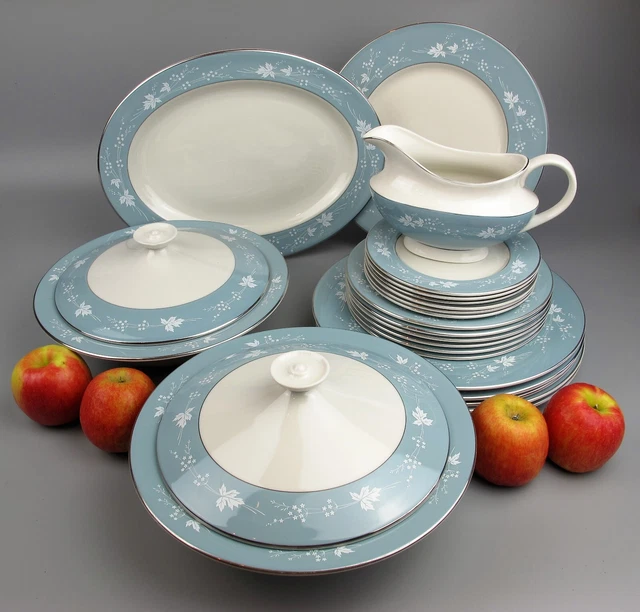 ROYAL DOULTON DINNER Service Set "Reflection" 6 place setting. Blue ...