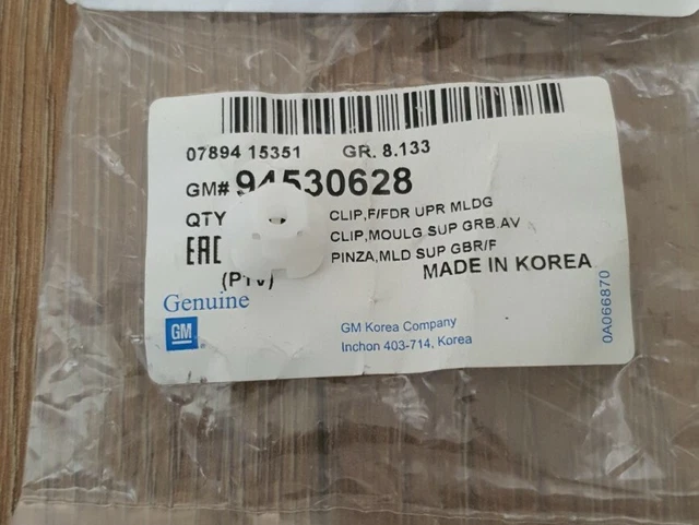 GENUINE GM 94530629 - Molding Retainer Clip - Hood, Fender £9.99 ...