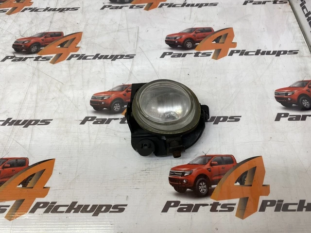FORD RANGER WILDTRAK FRONT PASSENGER SIDE FOG LIGHT 2006-2012 £45.00 ...