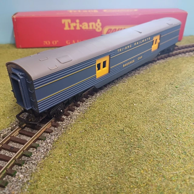 TRI-ANG R134 BAGGAGE Coach Car Transcontinental Hornby Model Railway ...