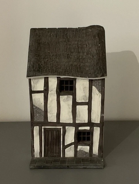 TUDOR DOLLS HOUSE - 24th Scale (TH/20) £20.00 - PicClick UK