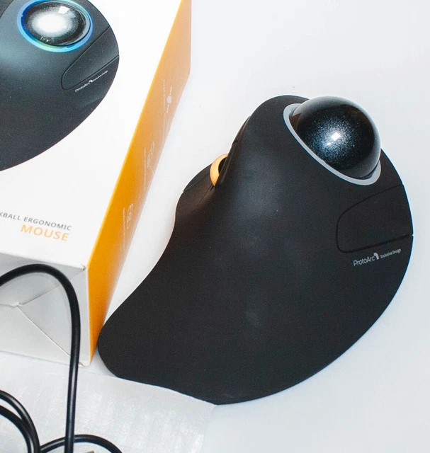 PROTOARC EM03 TRACKBALL mouse wireless Bluetooth RGB comando a dita ...