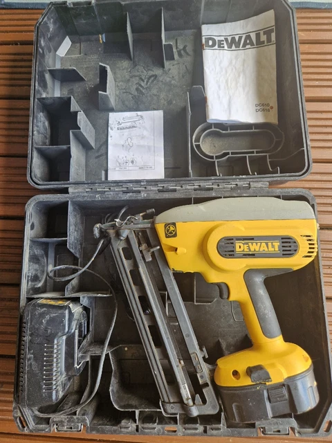 DEWALT 18V SECOND Fix Nail Gun DC618 Battery ,Charger, Case £170.00 ...