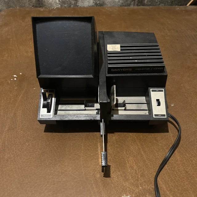 VINTAGE SAWYER’S PROJECTOR Slide Viewer Model 439-M1 by GAF Corp. Made ...