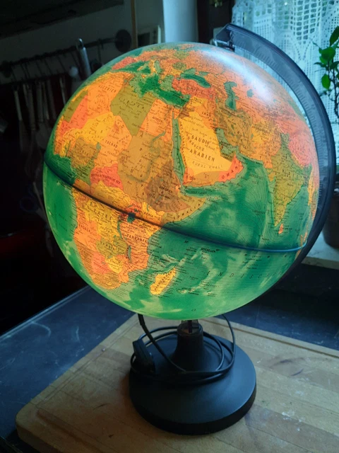 GROSSER, BELEUCHTETER UND drehbarer Globus, farbige Weltkarte, Durchmesser 30 cm EUR 12,94 ...