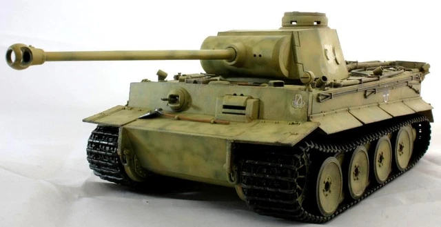 BUILT PAINTED 1:35 Panzerkampfwagen VI Tiger Ausf. H2 Tank Modell ...