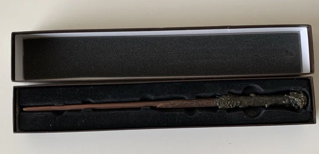 HARRY POTTER ORIGINAL Wand - Warner Bros Studio Tour The Making Of ...