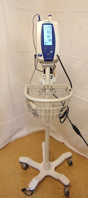 WELCH ALLYN 42NTB Spot Vital Signs NIBP, SpO2 & Temperature- Rolling ...