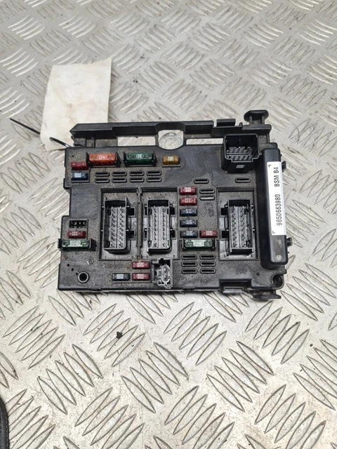 PEUGEOT / CITROEN Fuse Box (In Engine Bay) 9650663980 2000-2007 £35.00 ...