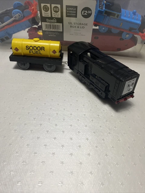 TOMY TRACKMASTER THOMAS the tank engine battery train diesel and fuel ...