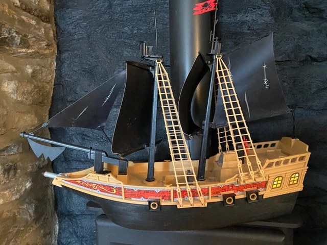 PLAYMOBIL - large pirate ship with remote control motor and ...