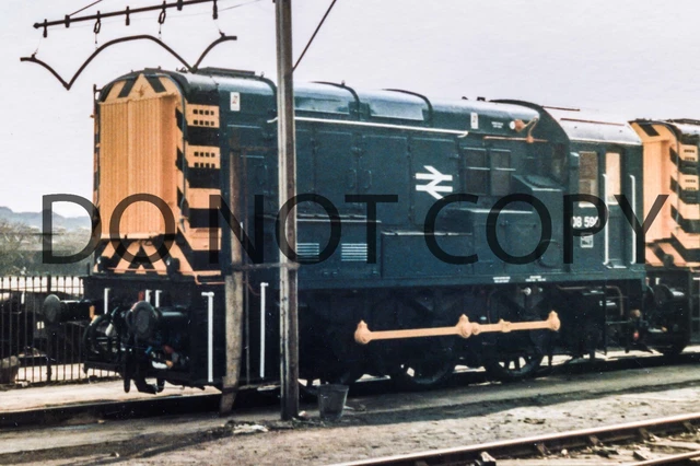 UK DIESEL TRAIN Railway Photograph Of Class 08 08590 Loco. Rm08-180 £2. ...