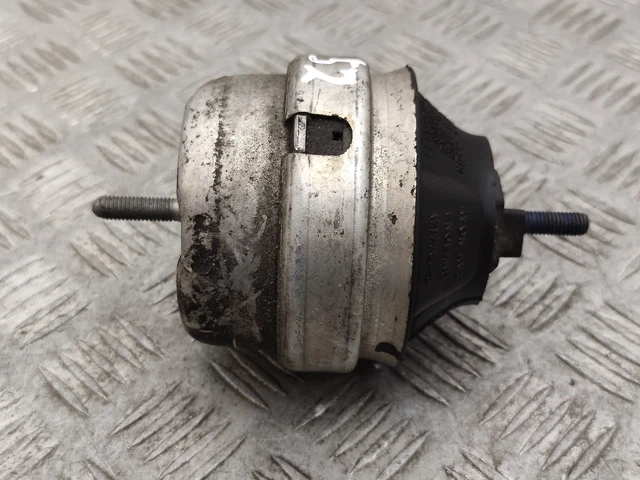 AUDI A4 8D2, B5 8D0199379J 8D0199382L Support moteur Côté Gauche 1.90 ...