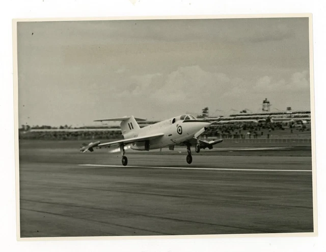 PHOTOGRAPH OF SAUNDERS-ROE SR.53 XD145 Experimental Prototype 1957 £35. ...