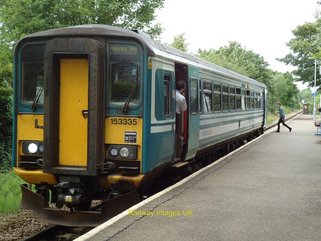 RAILWAY PHOTO CLASS 153 DMU 6x4 Train at Bures c2011 £2.00 - PicClick UK