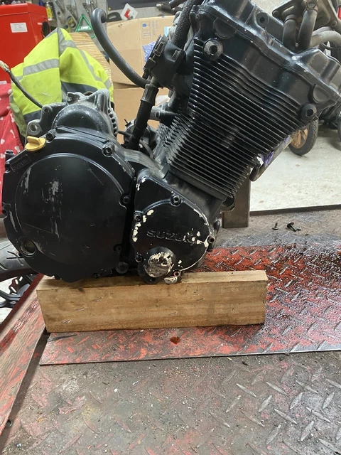 SUZUKI GSF 600 Bandit Mk2 2000 01 02 Engine Complete Alternator Starter ...