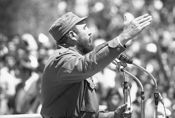 FIDEL CASTRO SPEAKING And Gesturing Hotel Antofagasto 1950 Politician ...