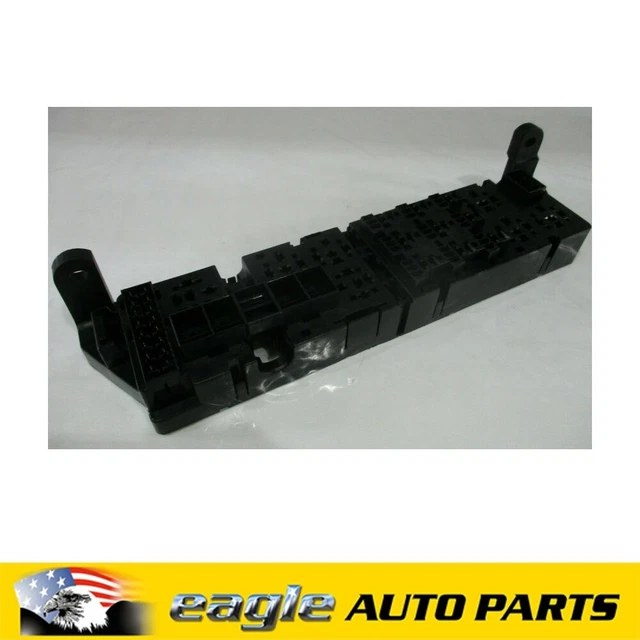 HOLDEN COMMODORE VE WM HSV Engine Bay Fuse Panel V8 6L - 92237641 $80. ...