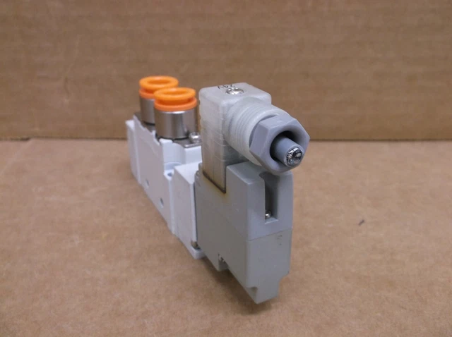 SY7120-5DZ-C10 SMC PNEUMATIC Air Manifold Solenoid Valve SY71205DZC10 £ ...