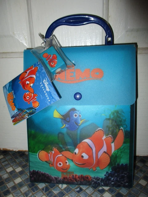 DISNEY STORE FINDING Nemo Dory Stationery Set Pencils Sharpener Pad ...
