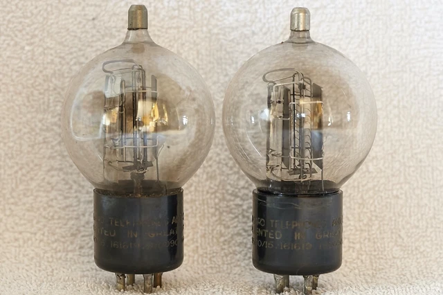 VINTAGE PAIR STC M4205E 205-D Gpo Valves/Tubes.early 1900'S Valves. £ ...