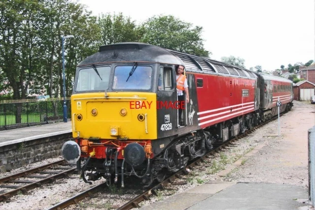 PHOTO CLASS 47 Loco No 47828 At Paignton 2002 £1.75 - PicClick UK