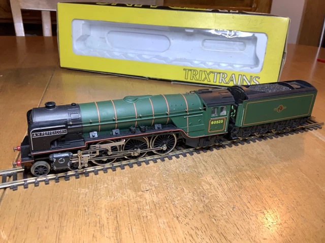TRIX TRAINS 1185 BR 4-6-2 A2 Class Locomotive 60525 A.H. Peppercorn £89 ...