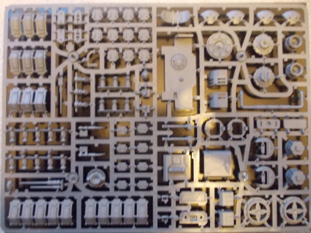 WARHAMMER 40K: SPACE Marine Primaris Impulsor new on sprue £32.00 ...