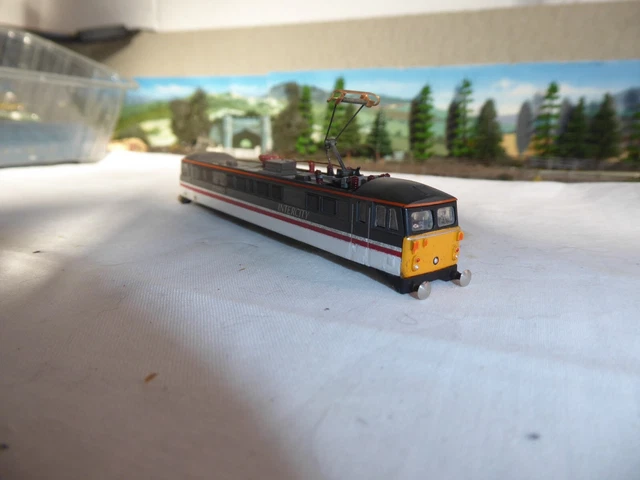 GRAHAM FARISH? CLASS 87 031 Halo the Wynd locomotive. BODYSHELL ONLY. N ...