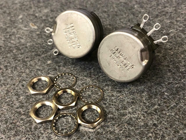 * NEW LOT OF 2 * Clarostat 1110AM-2K High Life 19-8243 Potentiometer ...