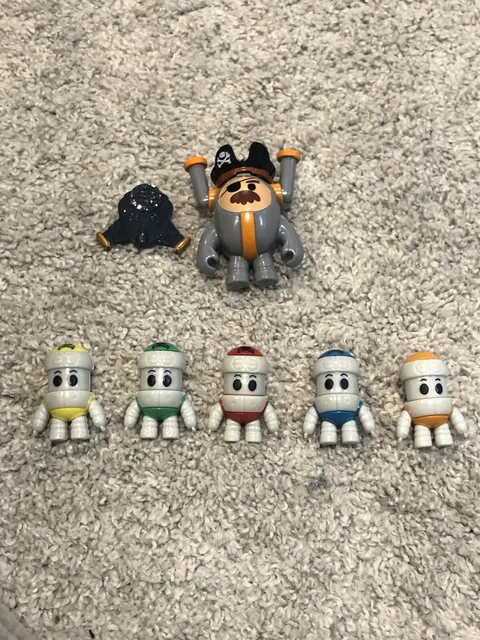 CBEEBIES MAGAZINE Go Jetters Pirate Glitch and Grimbots Figures - Cake ...