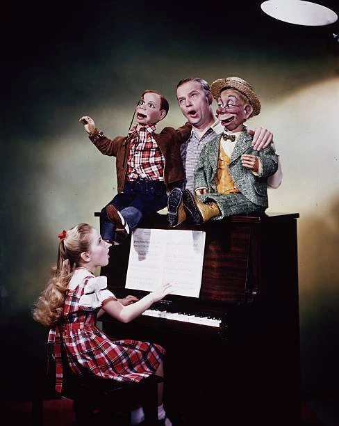 VENTRILOQUIST EDGAR BERGEN And Dummy Charlie Mccarthy 61 Old Tv Photo ... VENTRILOQUIST EDGAR BERGEN And Dummy Charlie Mccarthy 61 Old Tv Photo ...