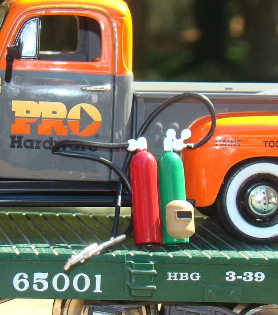 I SET OF Oxygen And Acetylene Tanks With Torch! 1:24(G) Scale Diorama ...