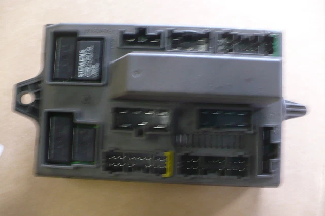 LAND ROVER DISCOVERY Td5 Idm Fuse Box Yqe103830 £25.00 - PicClick UK