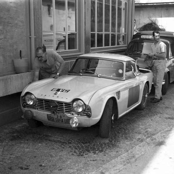 TRIUMPH TR4 RALLY Car 1962 Motor Racing Old Photo 8 $10.00 - PicClick AU