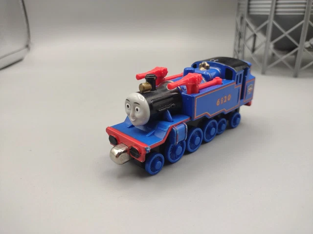THOMAS & FRIENDS Trackmaster 2010 - Magnetic Belle 6120 - Gullane ...