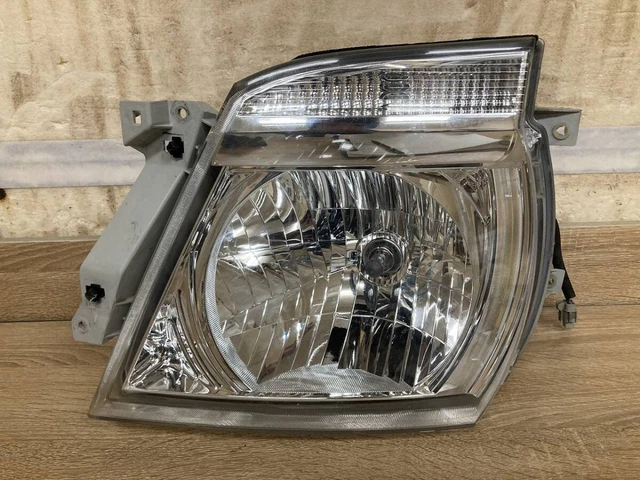 JDM NISSAN CARAVAN E25 late model left headlight KOITO 100-24880 #12 ...