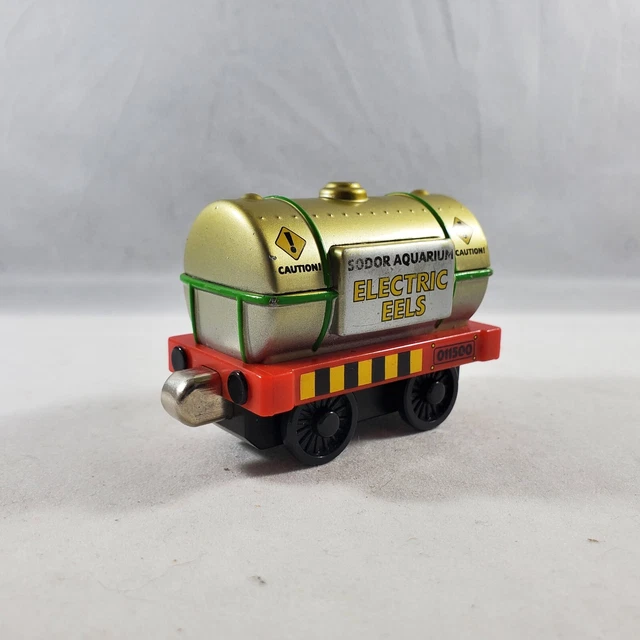 THOMAS & FRIENDS Diecast Train Sodor Aquarium Electric Eel Tanker Car ...