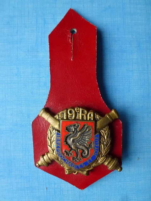 INSIGNE 19E RA Régiment d'Artillerie pucelle R.A. EUR 10,00 - PicClick FR