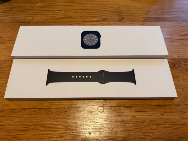 APPLE WATCH SERIES 8 45mm Midnight Aluminium Case with Sport Band ...
